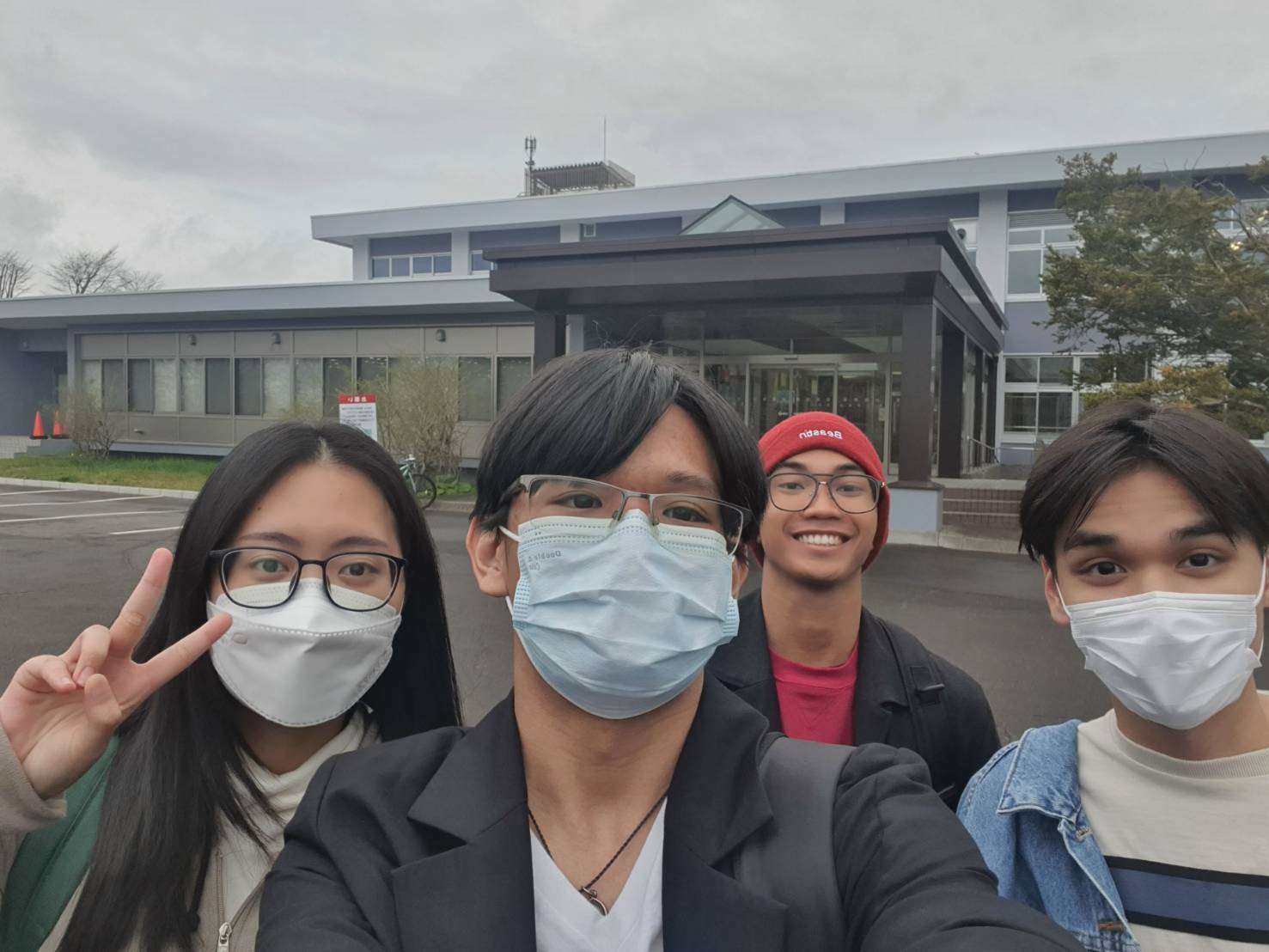 Life photos of four exchange students from Thai-Nichi International College (TNIC) at Kushiro ...
