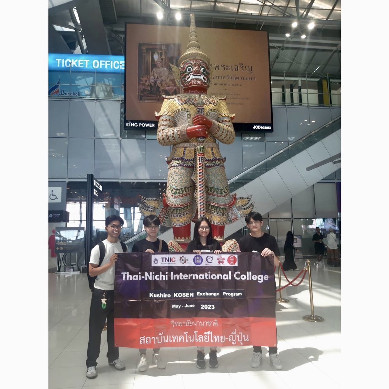 Life photos of four exchange students from Thai-Nichi International ...